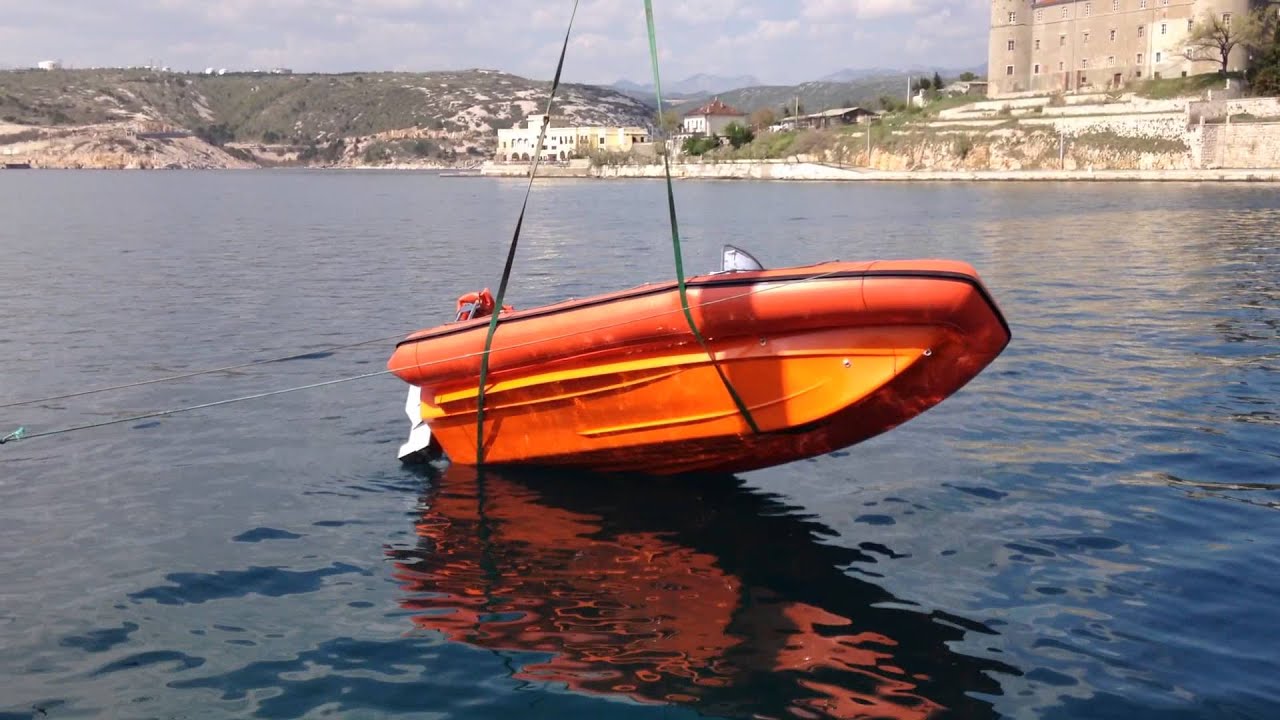 RESCUE BOAT - SOLAS BOAT TEST - RIS MARINE 599 - successfully performed ...