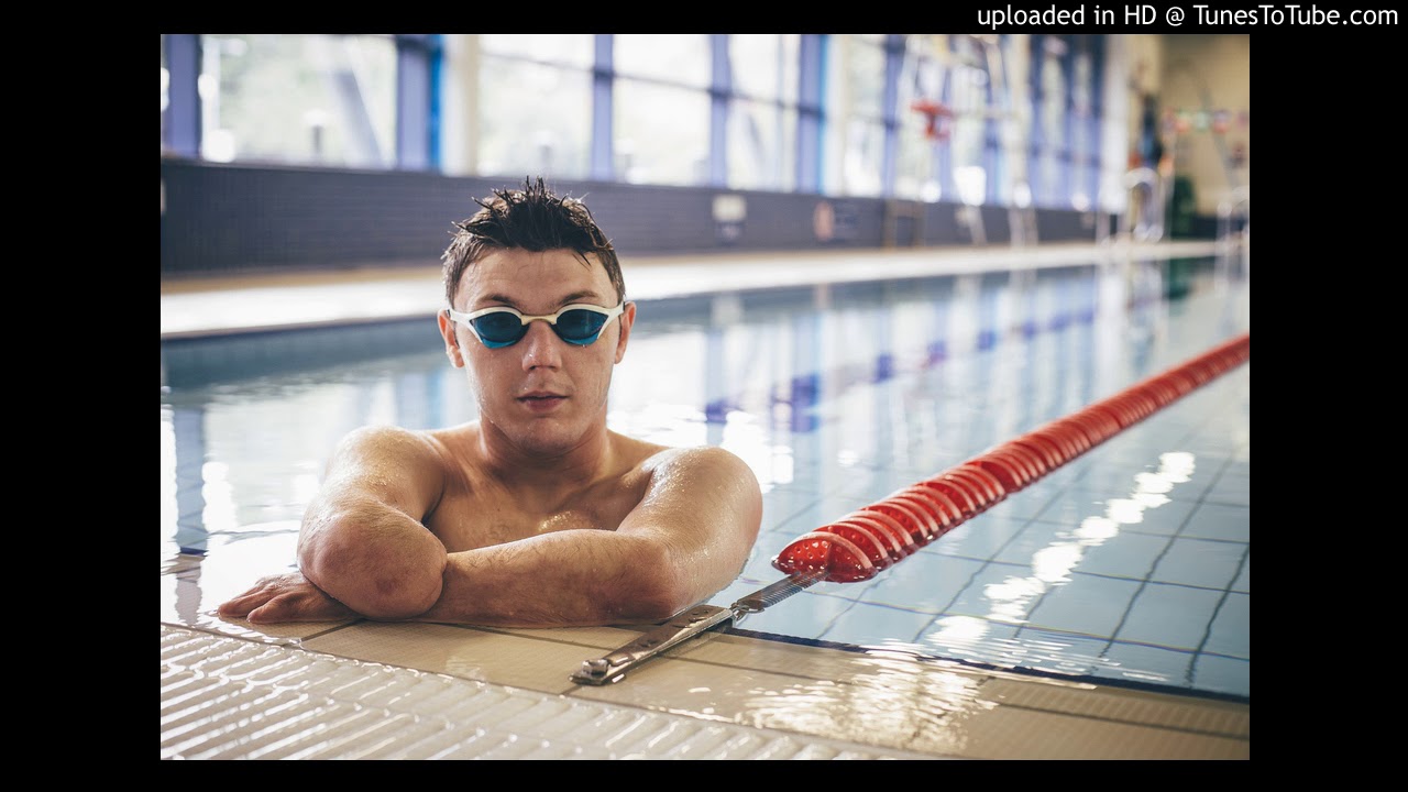 Phantom Limb in VR - YouTube