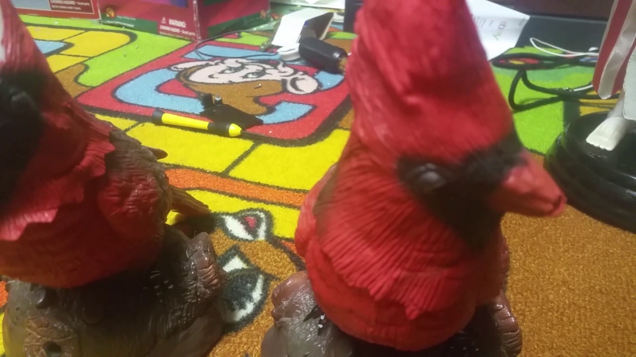 Gemmy Animated Singing Cardinals(1) - YouTube
