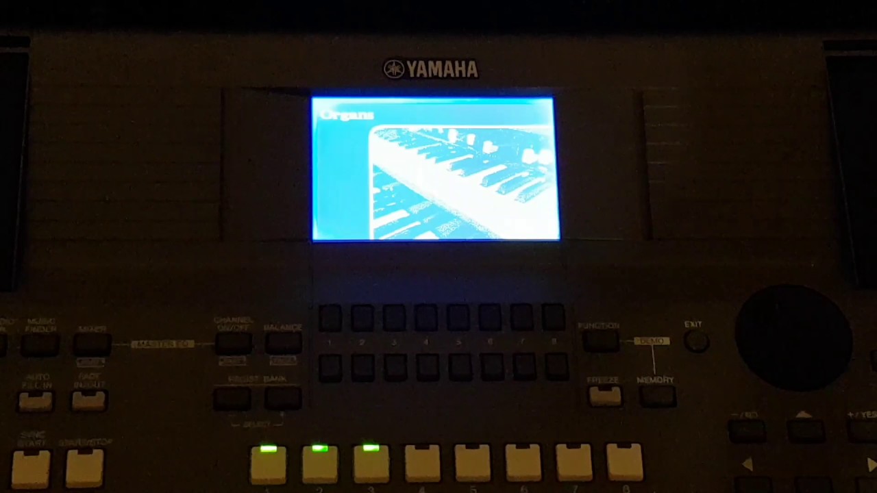 Factory Demo Organs Yamaha PSR S670 - YouTube