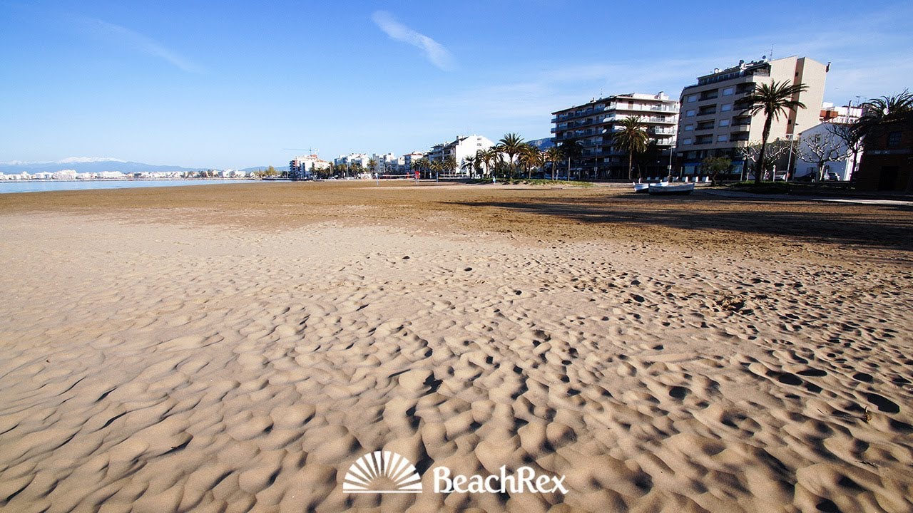 Playa de la Punta, Roses, Spain - YouTube