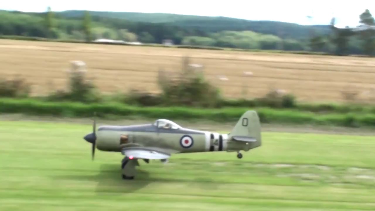 Sea Fury Moki 250 CC - YouTube