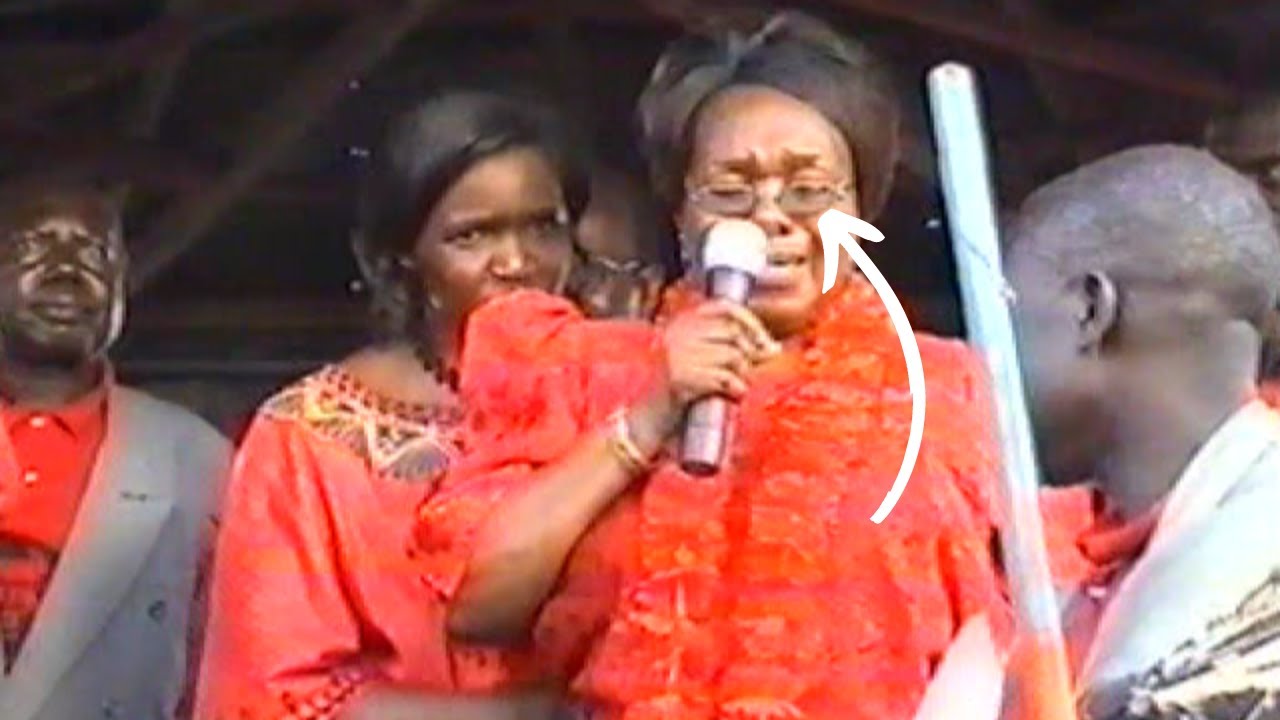 Miria Obote Weeps in Lira! - YouTube