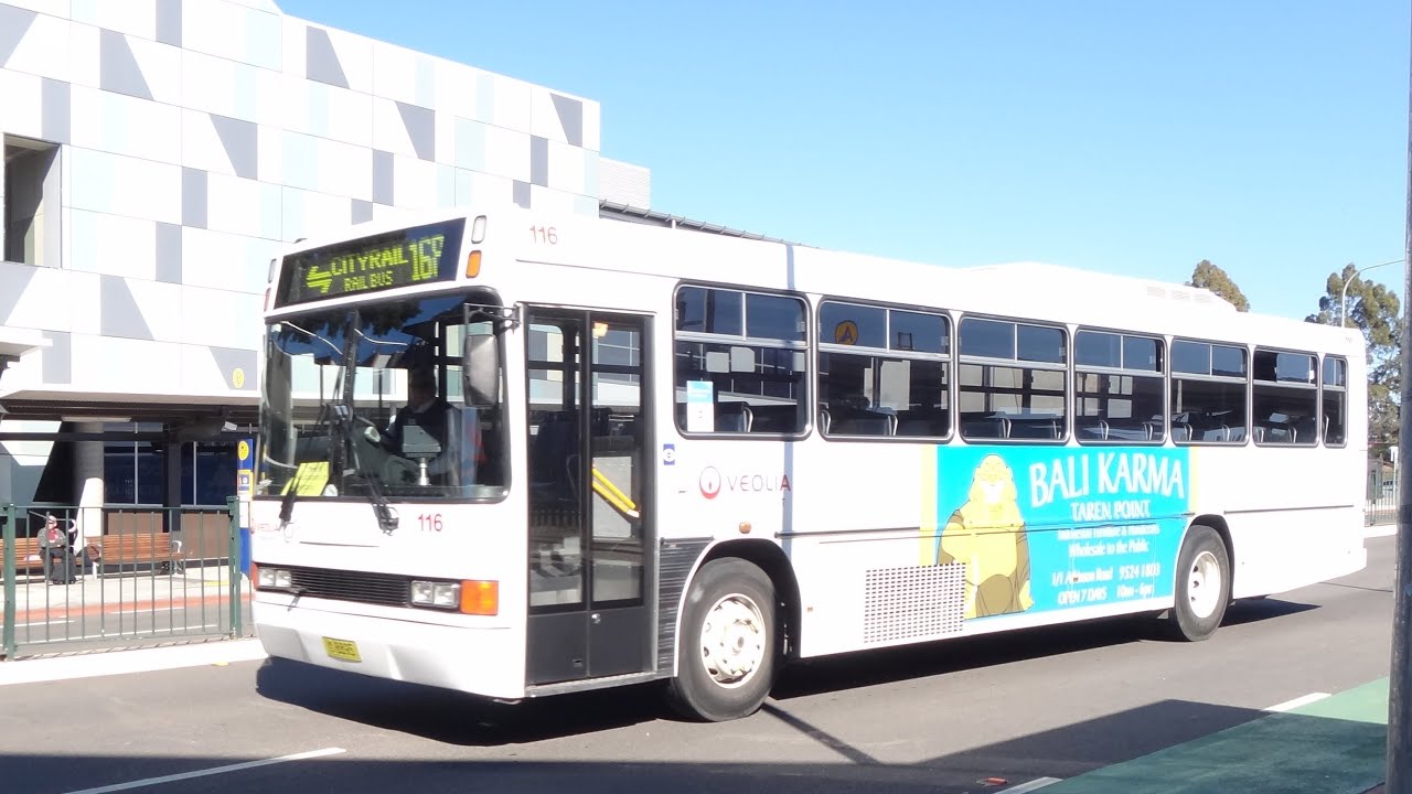 Transdev NSW M/O 8895 - Volvo B10M Mk4 (ZF|Custom Coaches 238) - YouTube