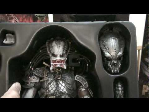 Sideshow Hot Toys Guardian Predator Exclusive - YouTube