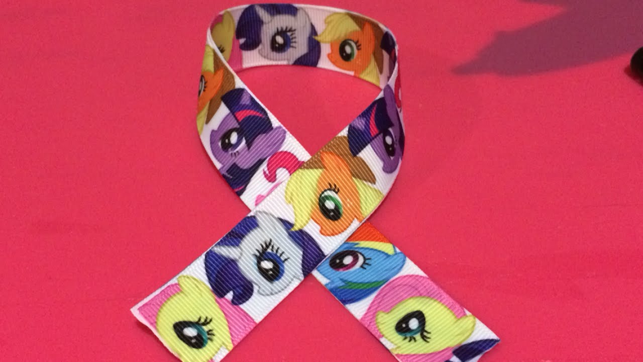 Make a Cool Double Sided Ribbon - DIY Crafts - Guidecentral - YouTube