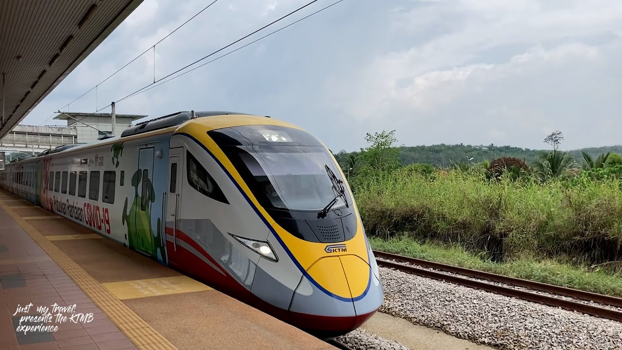 KTMB ETS Business Class train leaving Gemas station with its final ...