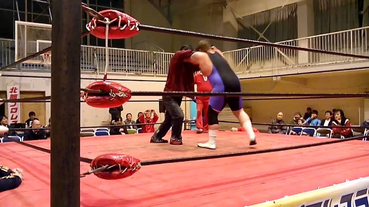 One Man Kru vs. Canadian Lumber 11/5/2015 Hokkaido, Japan - YouTube