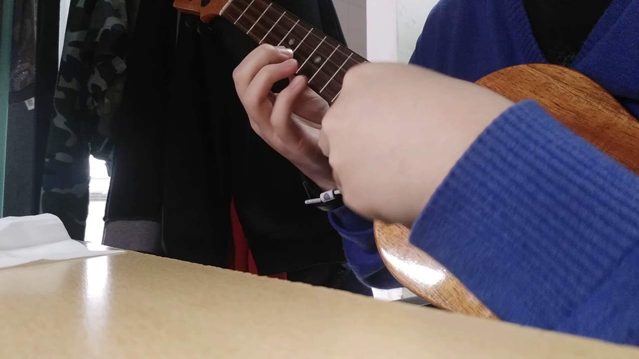 Ukulele Solo 尤克里里指弹 一拳超人（ONE TAKE MAN）ED 悲しみたちを抱きしめて（拥抱悲伤的人们） - YouTube ...