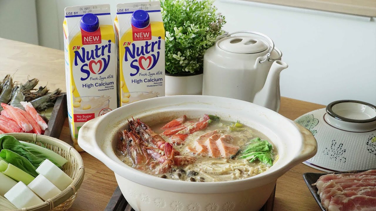 Soy Milk Miso Hot Pot - 豆浆味噌火锅 - YouTube