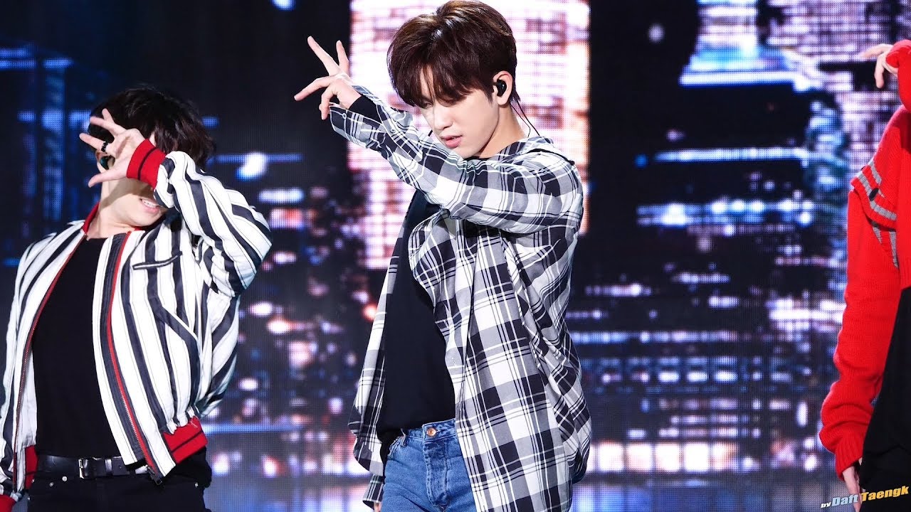 171028 평창 뮤직페스타 - 진영(GOT7) 'Teenager' 4K 60P 직캠 by DaftTaengk - YouTube