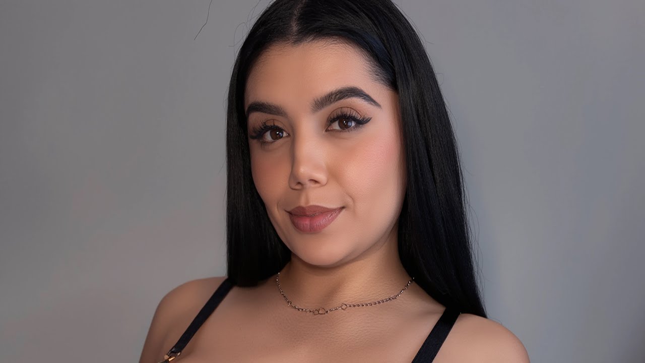 Michelle Ricardo: Colombia’s Rising Social Media Star | Influencer ...