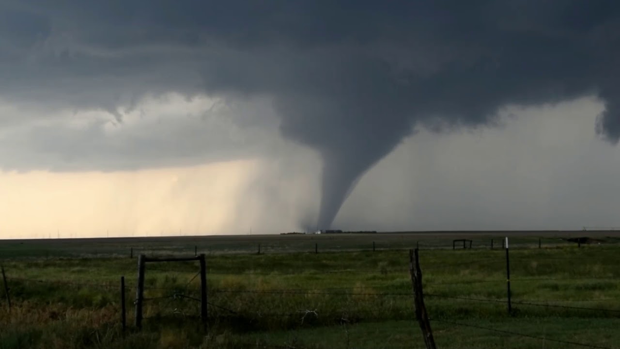 Twister No Rain - YouTube