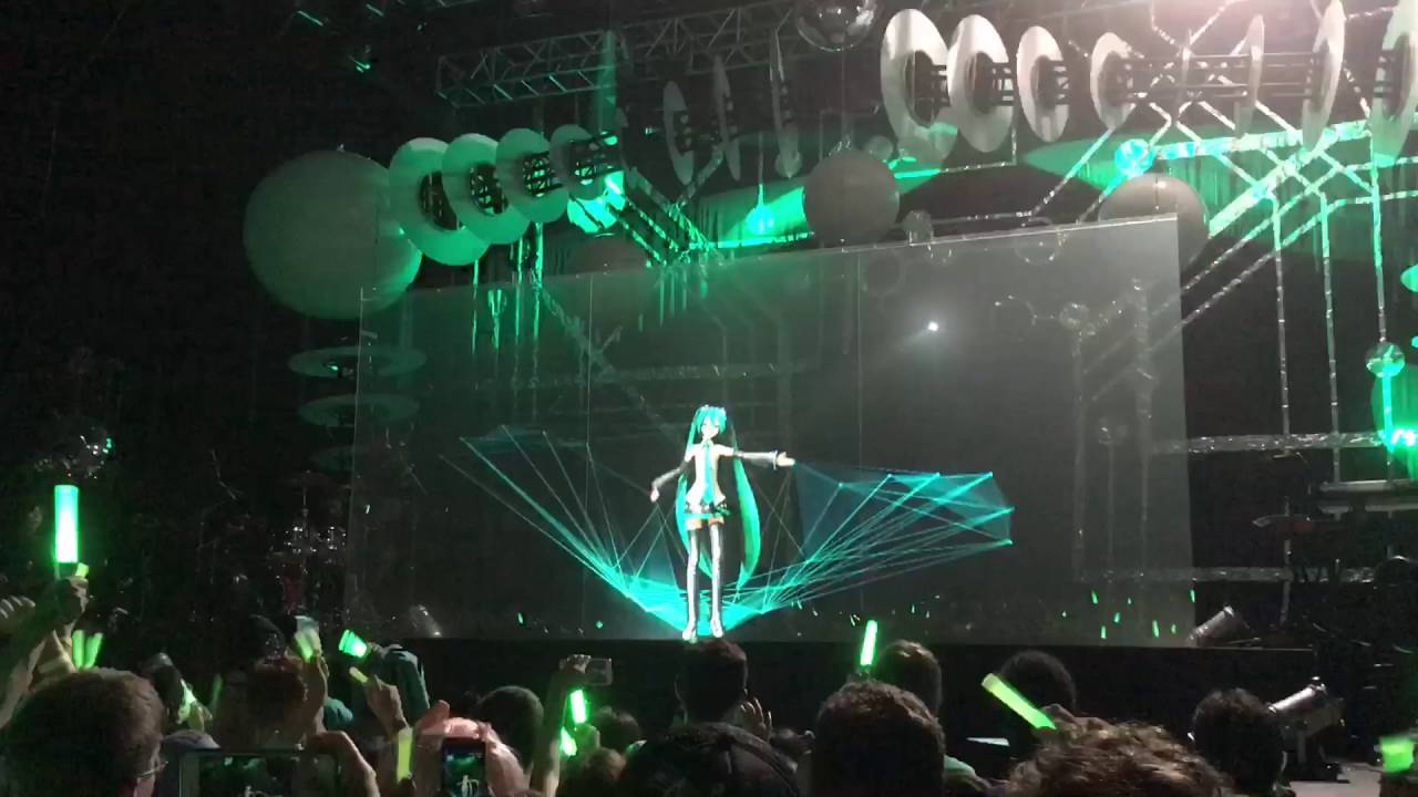 Hatsune Miku "Ten Thousand Stars" Live - YouTube