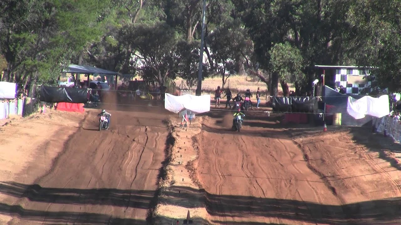 Bindoon Dirt Drags 19 April 2014 015 - YouTube