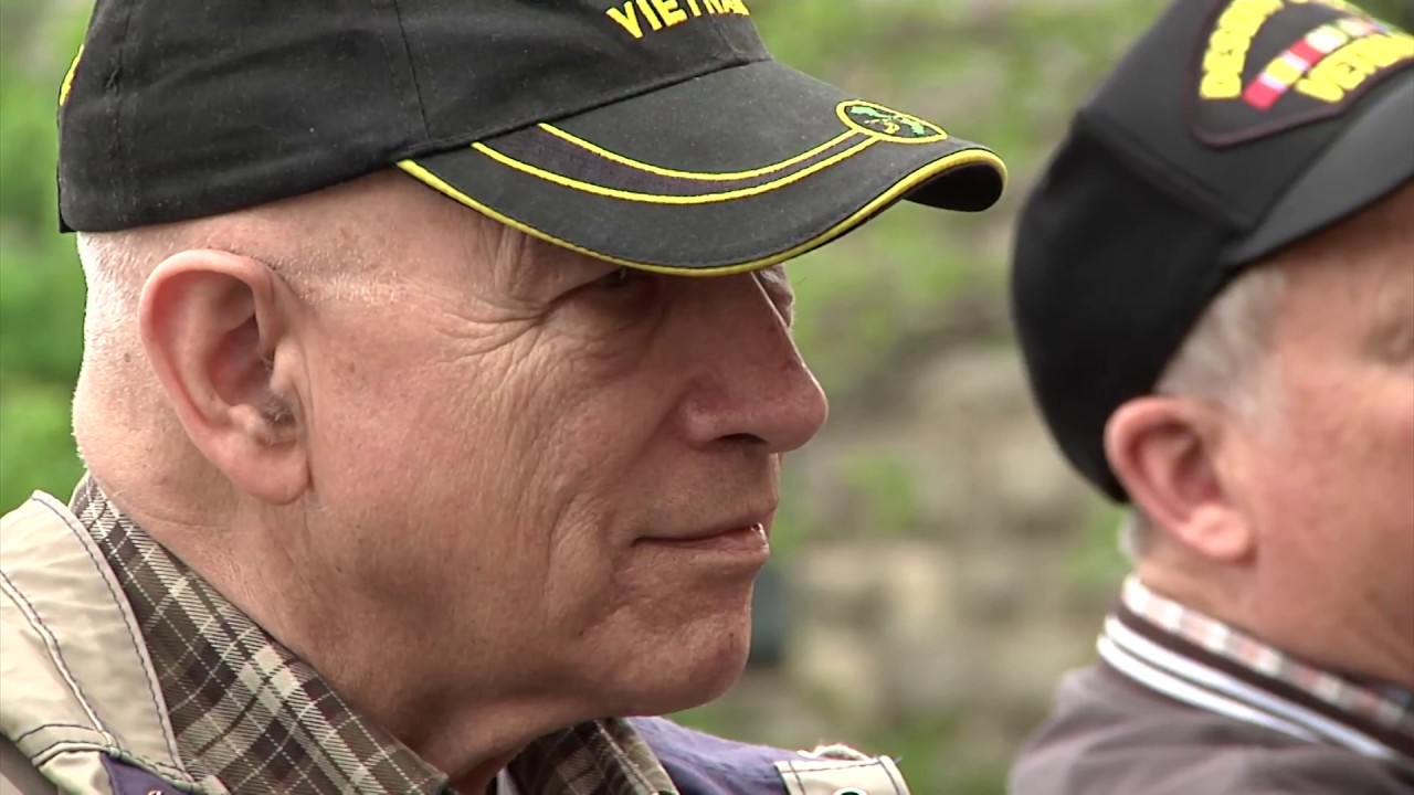 Former 'Big Red One' leaders visit Fort Riley - YouTube