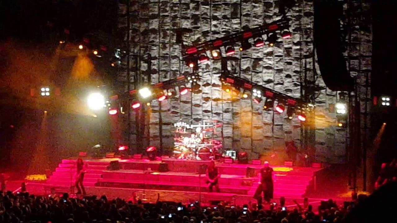 Disturbed - Open Your Eyes (Live) - YouTube
