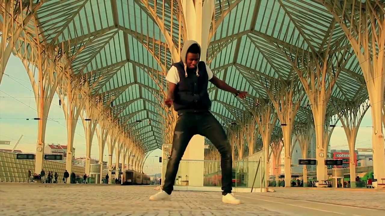 Massive Flow System - Quem É Esse Wi (Videoclip Oficial) - YouTube