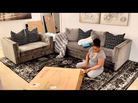 Putting together coffee table! #walmartfinds #homedecor #sparklelove