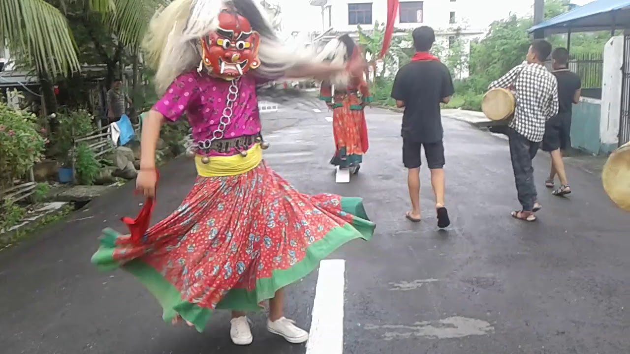 Lakha dance tarahara - YouTube