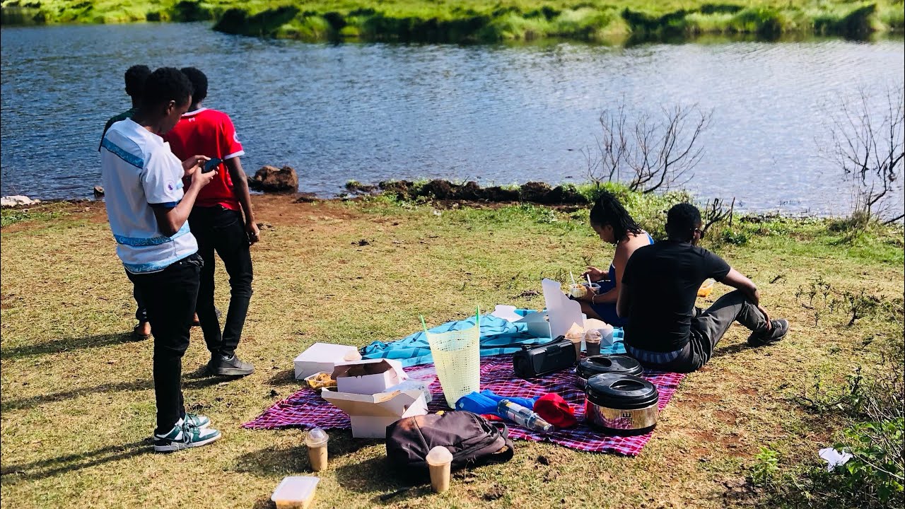How the picnic 🧺 at Lake Nkunga went down #cyclistmwenda #food #picnic ...