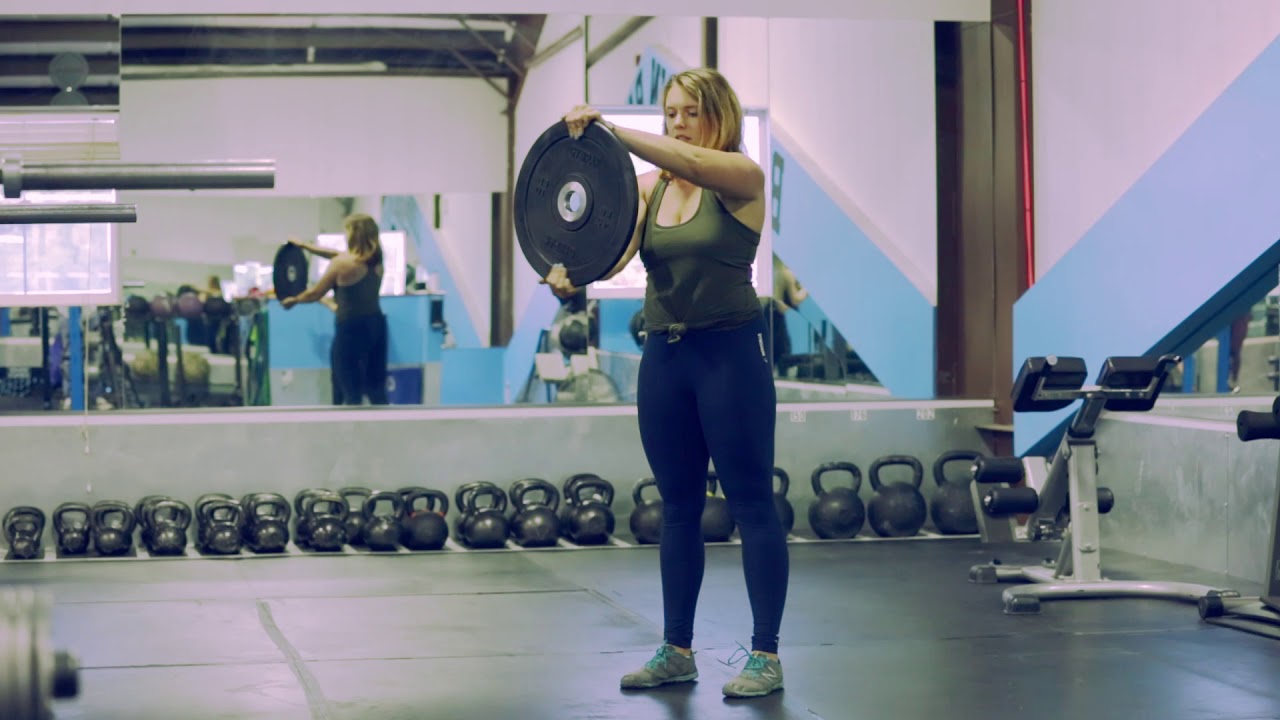 Plate Twists - Fitbliss Fitness - YouTube