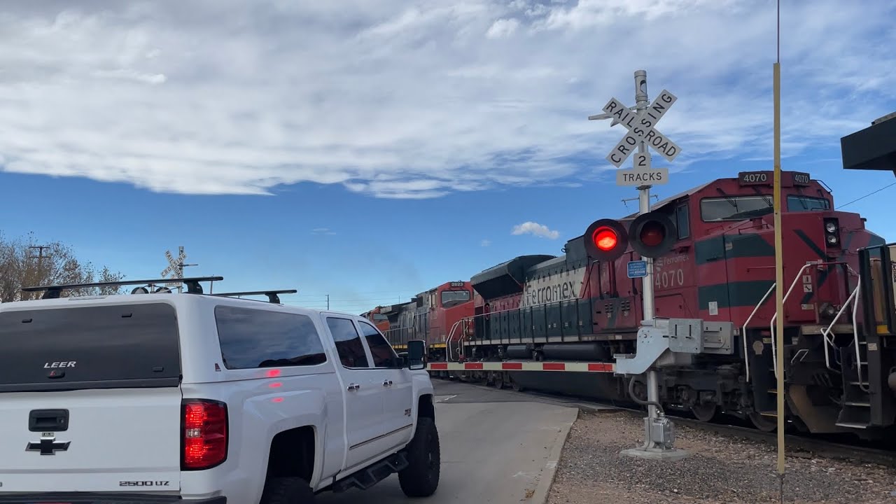 Santa Fe Drive #1 Railroad Crossing, Denver, CO - YouTube