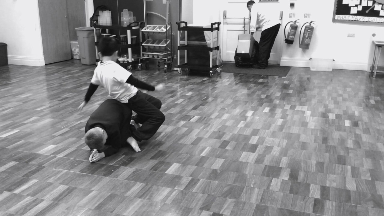 Dance in Key Stage 2 - YouTube