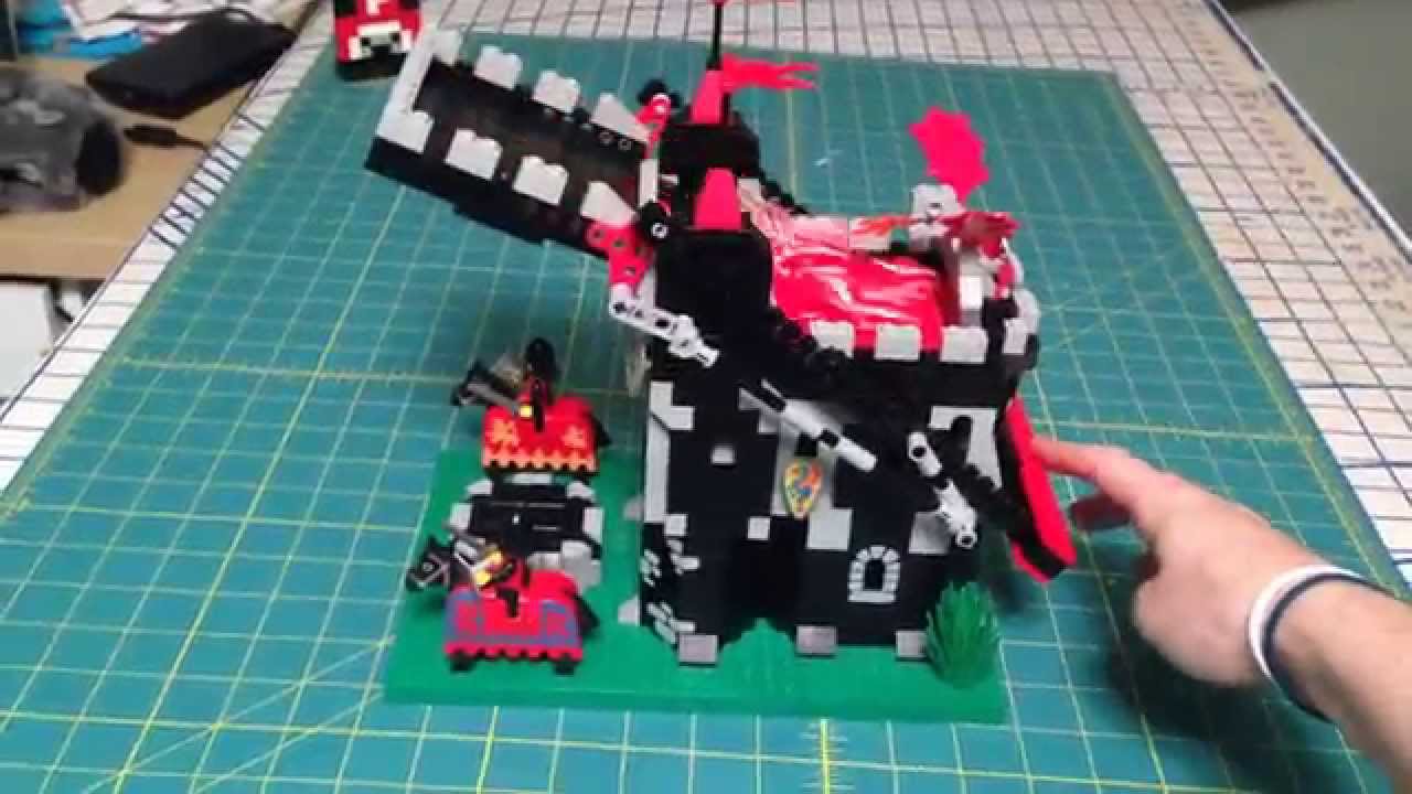 Castle Theme Self-Loading LEGO Dice Tower - YouTube