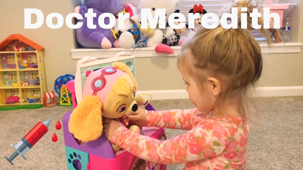 Princess Meredith Plays Doctor! - YouTube