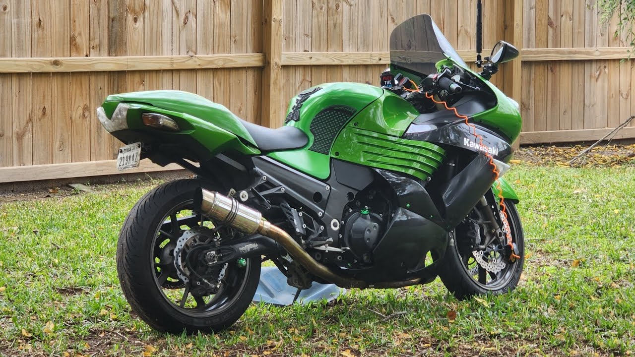 Beautiful day for a ride through the city on my kawasaki zx14 - YouTube