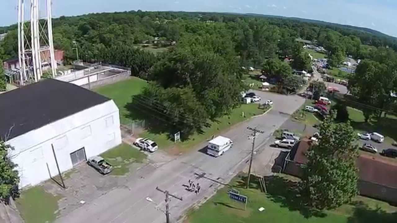DJI Phantom 2 Vision Plus Ambulance Chaser - YouTube