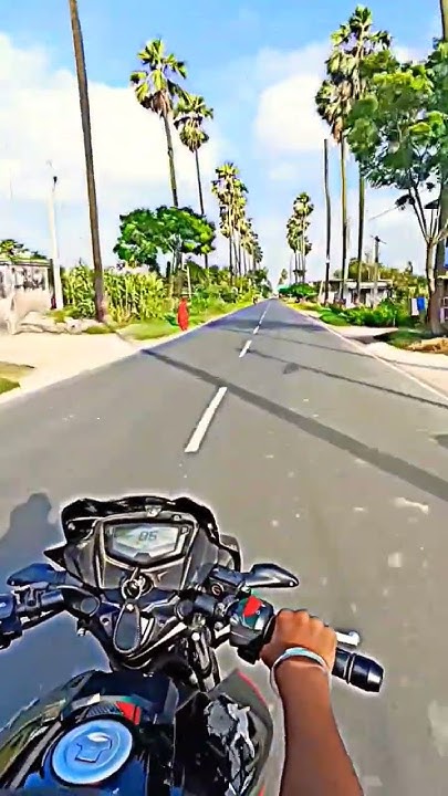 #bike #automobile #tvsbike #rider #love #vairalvideo #bikeride tuhi sab.......dhan badu.... 🏍️ ...