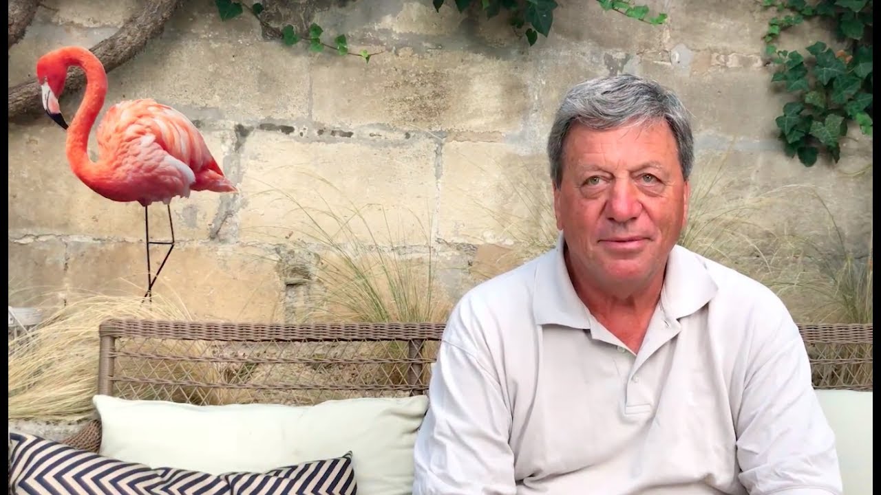 Avignon 2017 : entretien avec Pascal Rogard, directeur de la SACD - YouTube