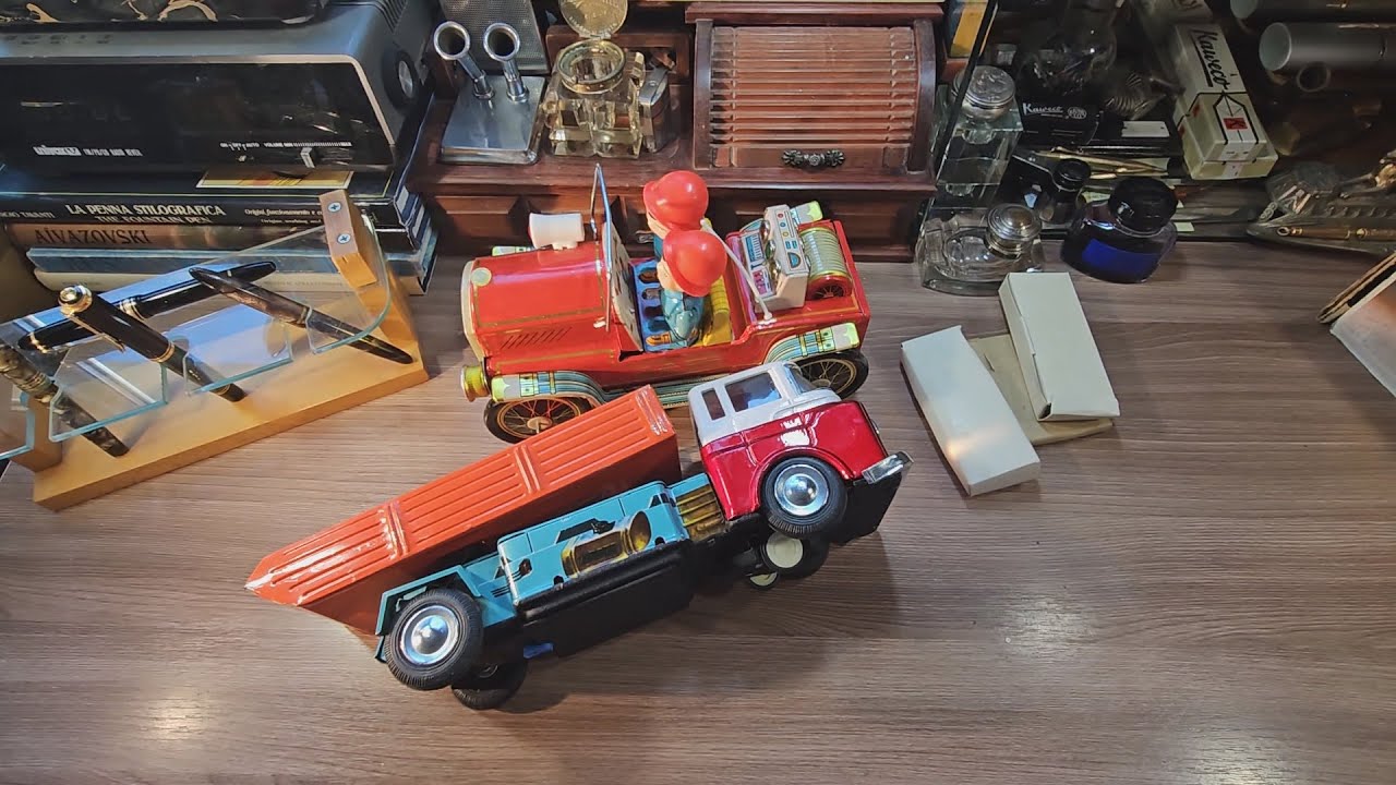 UNBOXING Chinese Tin Toys from the 1980s - YouTube