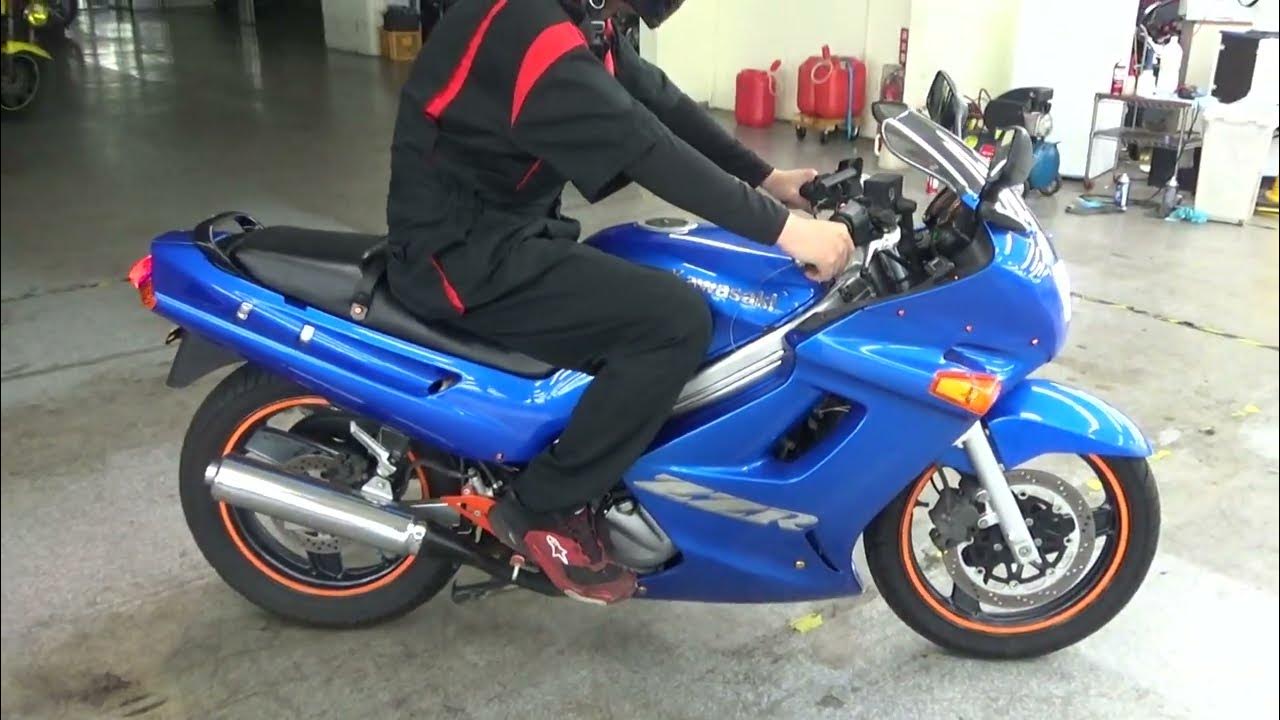 2100005315401 ZZR250 - YouTube