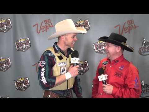 Bull Rider Joe Frost Wins Round 8 Of The 2015 Wrangler National Finals ...