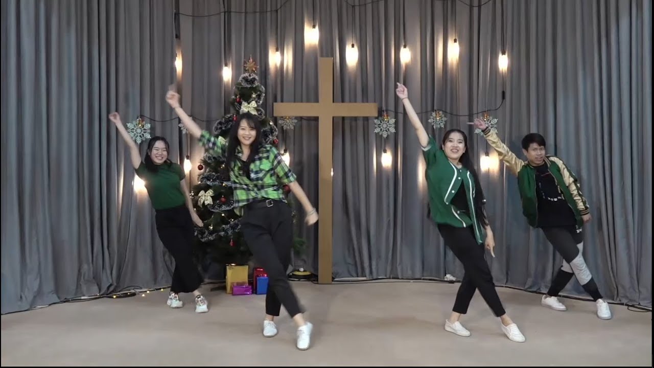 Persembahan Tarian Natal - It's Christmas - Planetshakers - YouTube