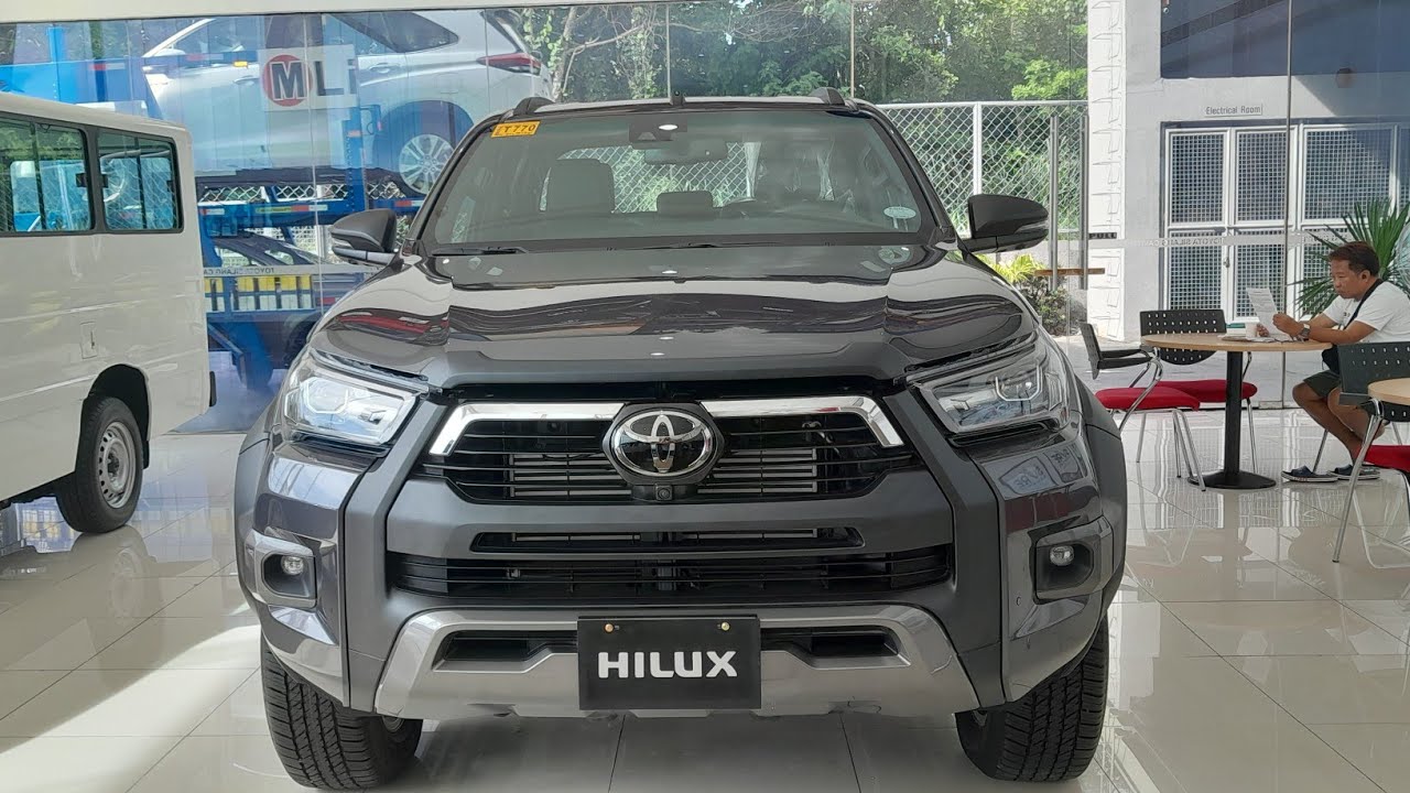HILUX 2.8 CONQUEST 4X4 A/T 2024 (GRAY METALLIC) - YouTube
