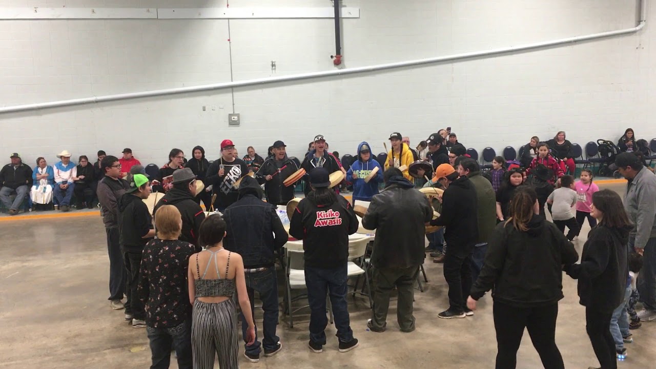 Grande Cache Round Dance 2019 - YouTube