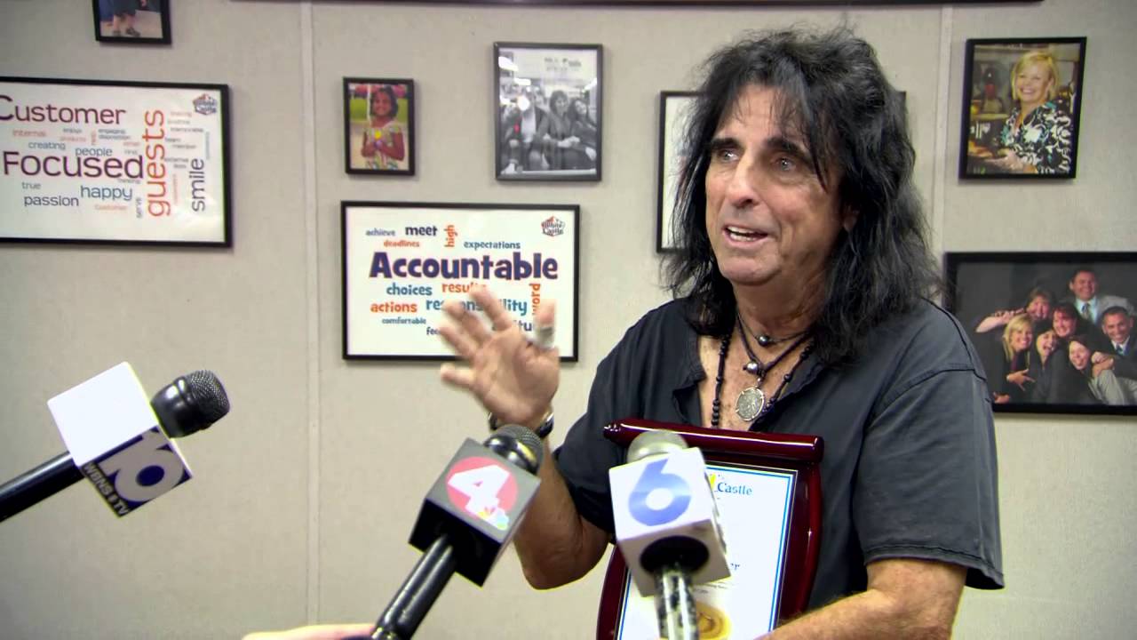 Alice Cooper Cravers Hall of Fame - YouTube