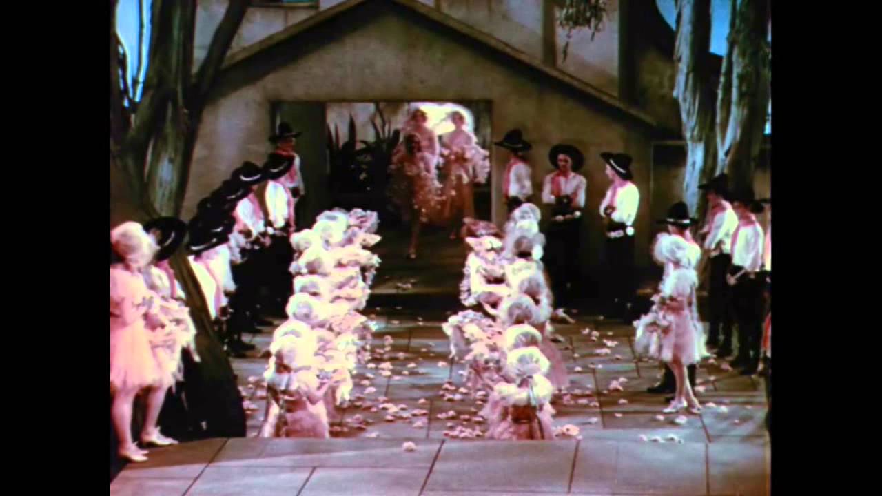 Busby Berkeley 1930 - YouTube