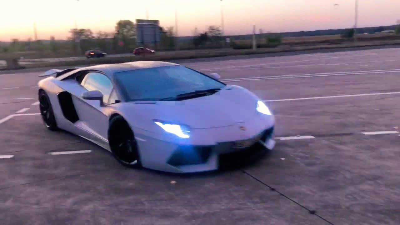 Replica Aventador on R8 v10 - YouTube