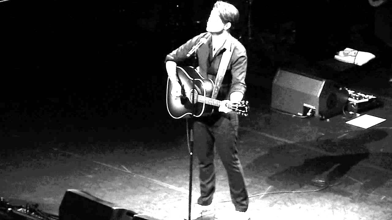 Waylon - singing Elvis en Johnny Cash - yes love it! - YouTube