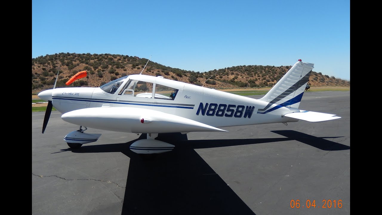 Flight in Piper PA-28-235 Cherokee Pathfinder at Agua Dulce Airport ...
