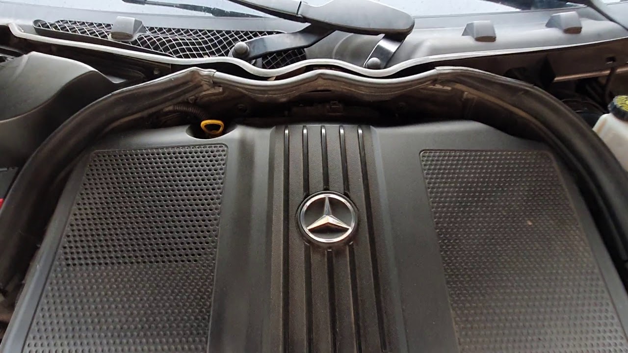 Mercedes c220 w204 170hp engine noise - YouTube