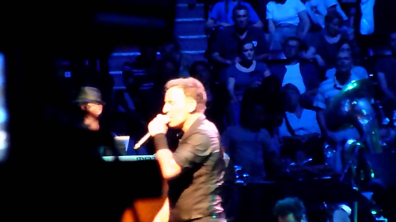 Bruce Springsteen - The River (live@Paris Bercy) - YouTube
