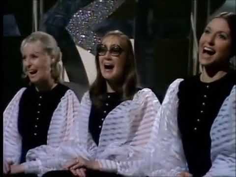 THE LADYBIRDS "Don't Stop The Music" (1972) - YouTube