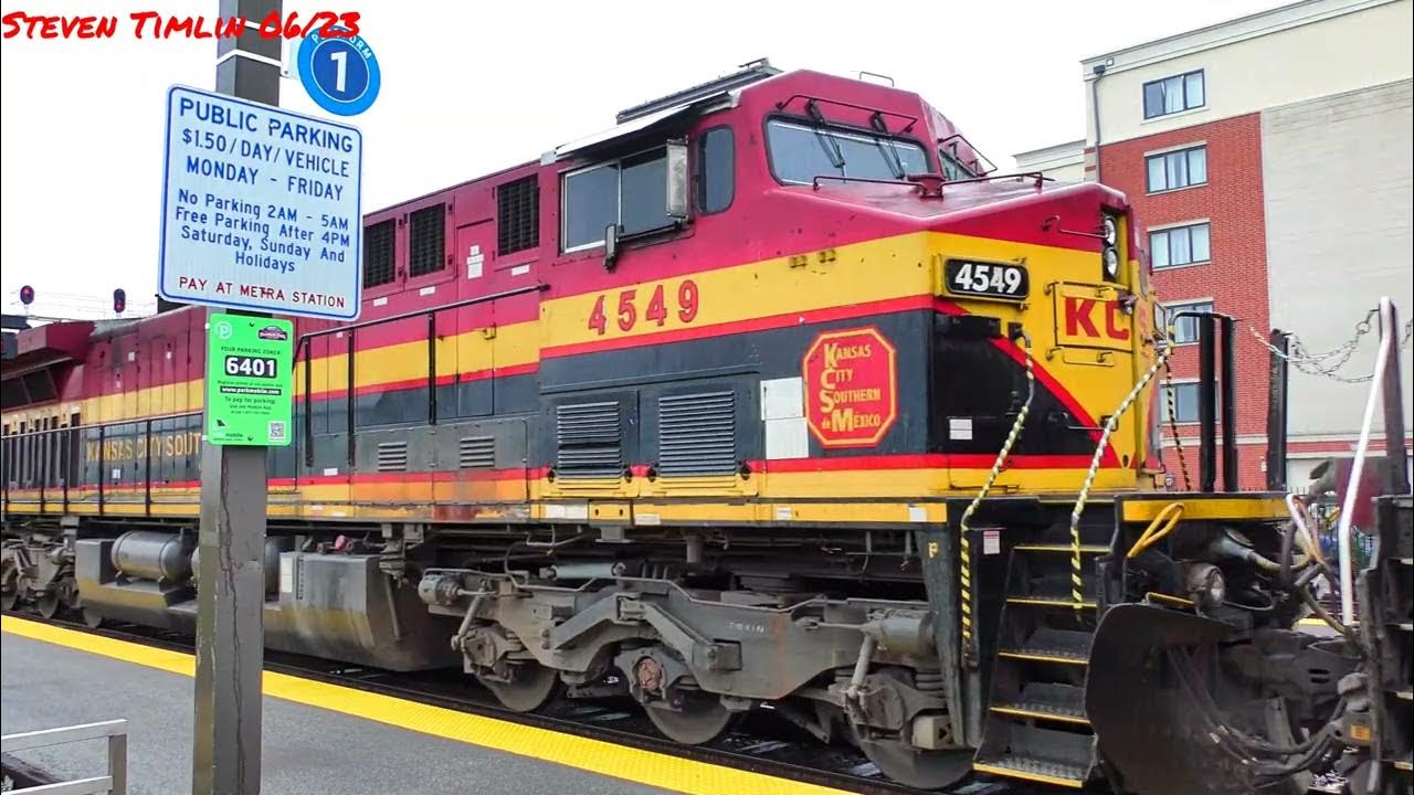 4K/HDR CP KCS gets an escort through malfunction/stuck grade crossing rail train locomotive ...