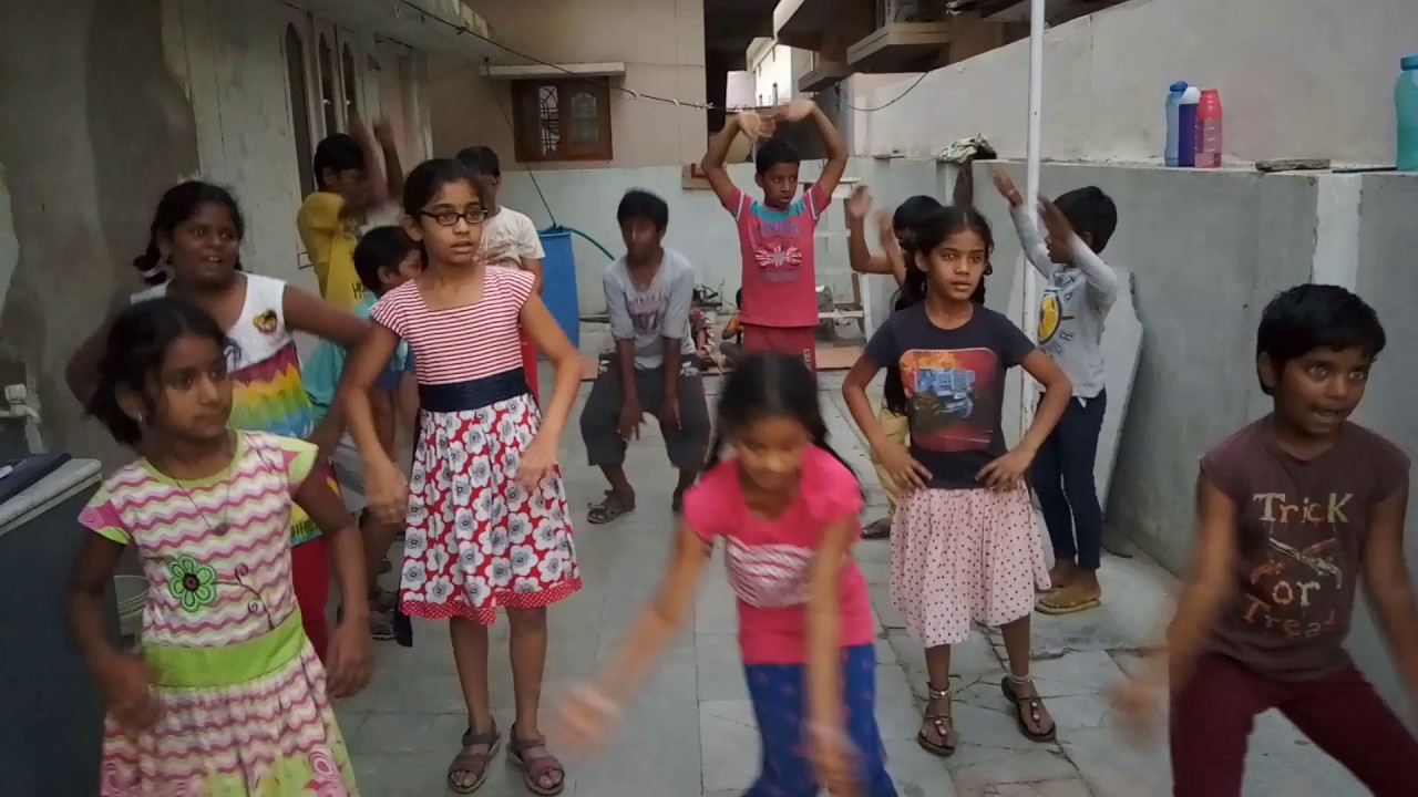 Dance performance of Rama Rama and Katamarayudu songs - YouTube